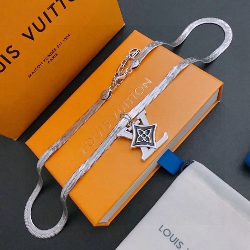 Reasonably priced Louis Vuitton Necklaces