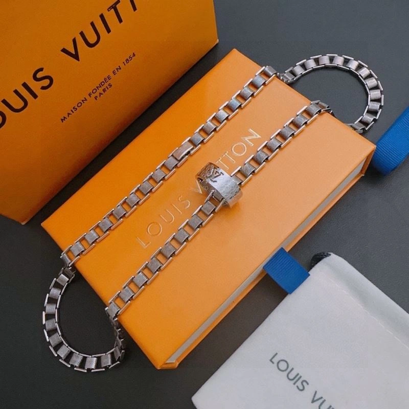 Indistinguishable Louis Vuitton Necklaces