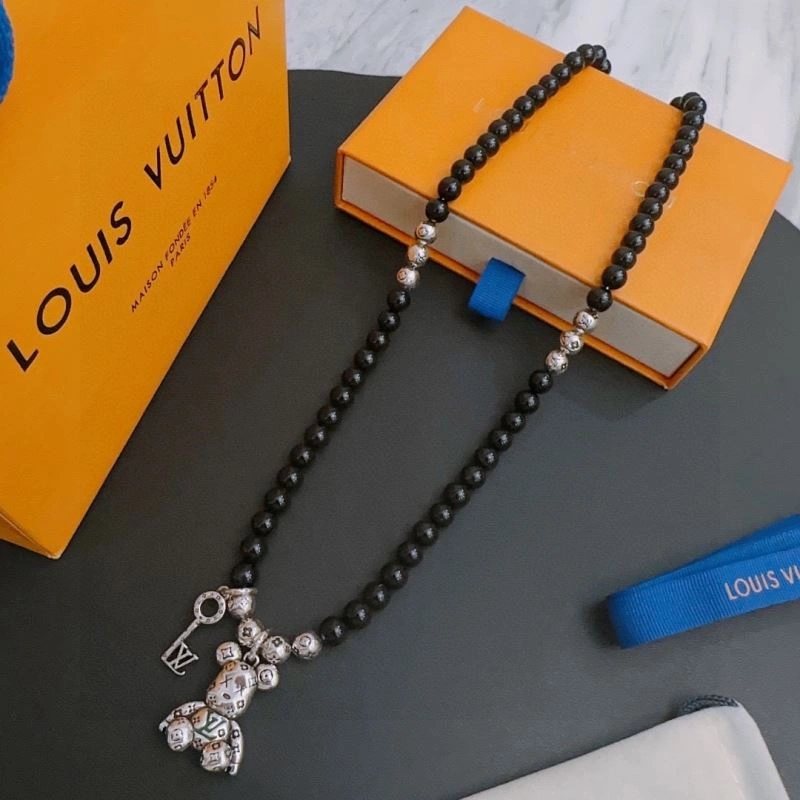 Reasonably priced Louis Vuitton Necklaces