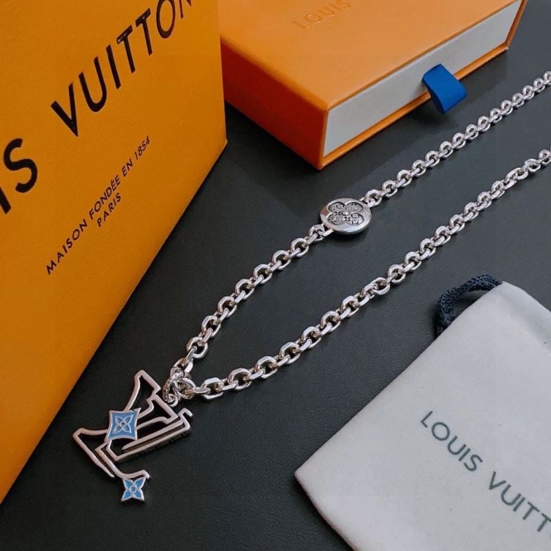 Accurate model Louis Vuitton Necklaces
