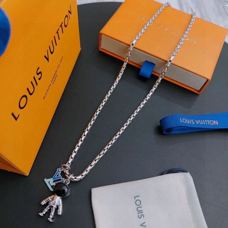 Value-priced Louis Vuitton Necklaces