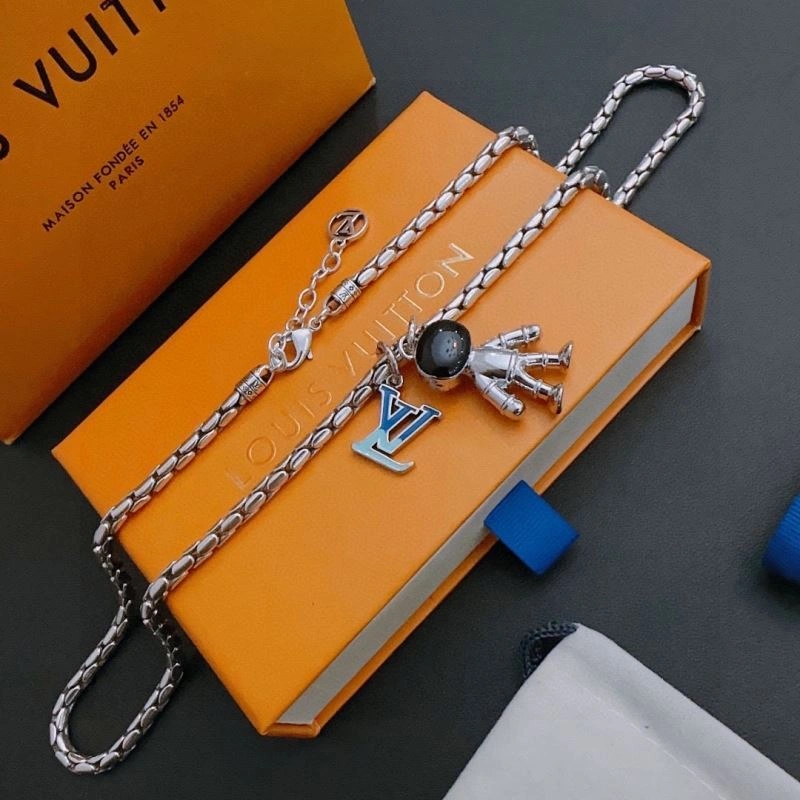 Value-priced Louis Vuitton Necklaces