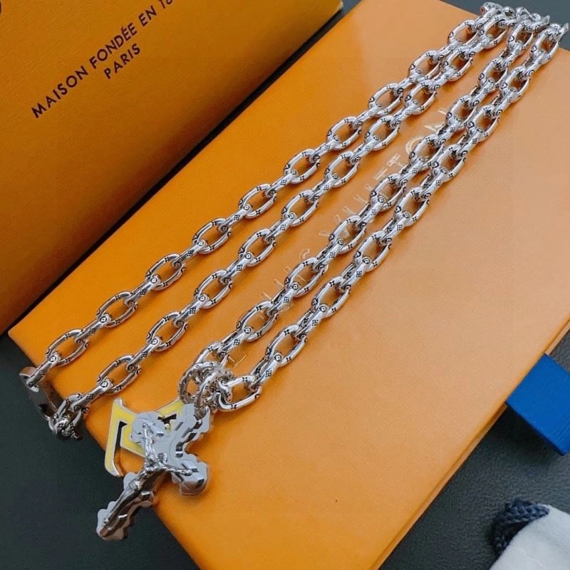 Accurate model Louis Vuitton Necklaces