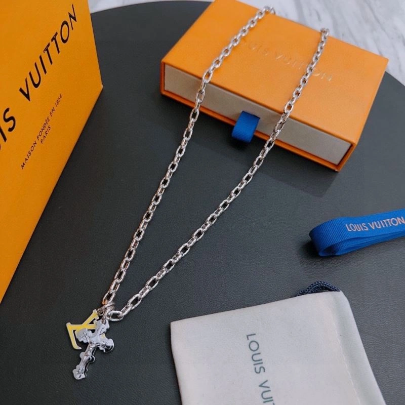 Accurate model Louis Vuitton Necklaces