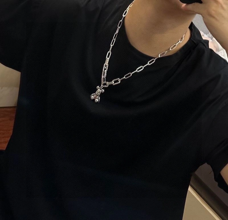 Exact replica Louis Vuitton Necklaces