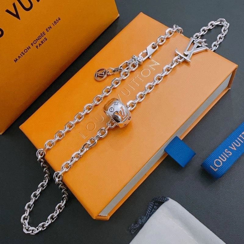 Value-priced Louis Vuitton Necklaces