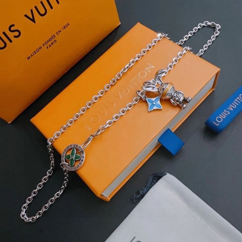 Factory-made Louis Vuitton Necklaces