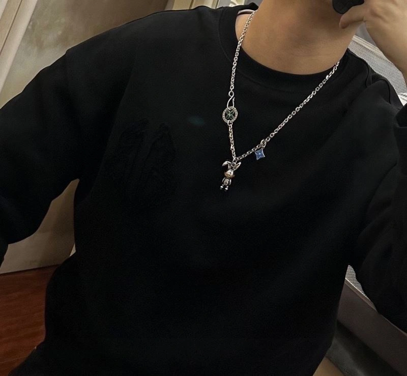 Factory-made Louis Vuitton Necklaces