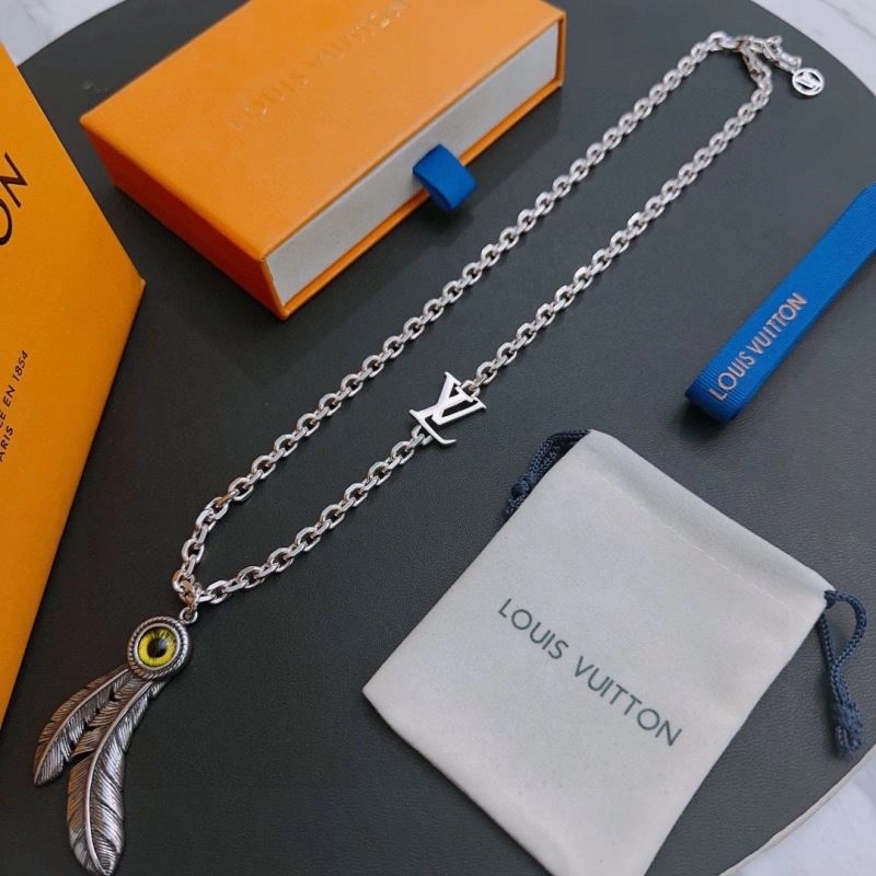 Legit Louis Vuitton Necklaces