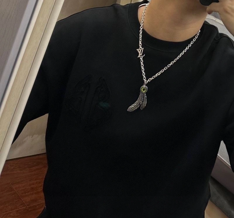 Legit Louis Vuitton Necklaces