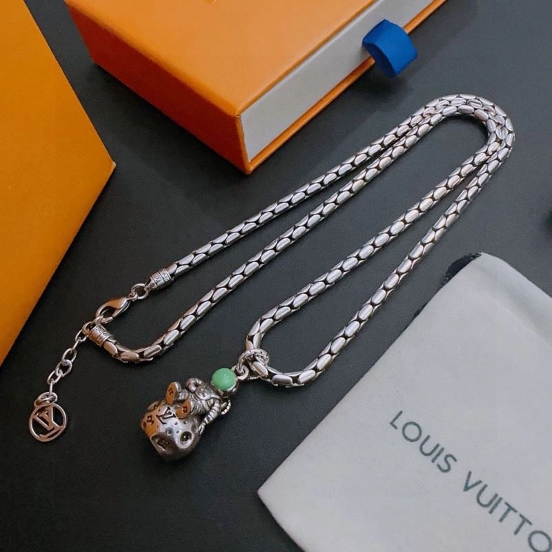 Factory-made Louis Vuitton Necklaces