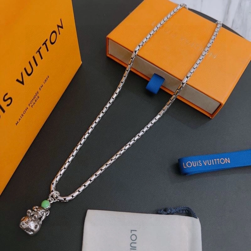 Factory-made Louis Vuitton Necklaces