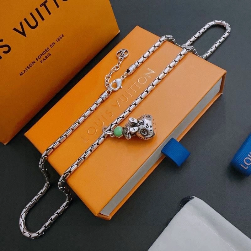 Factory-made Louis Vuitton Necklaces