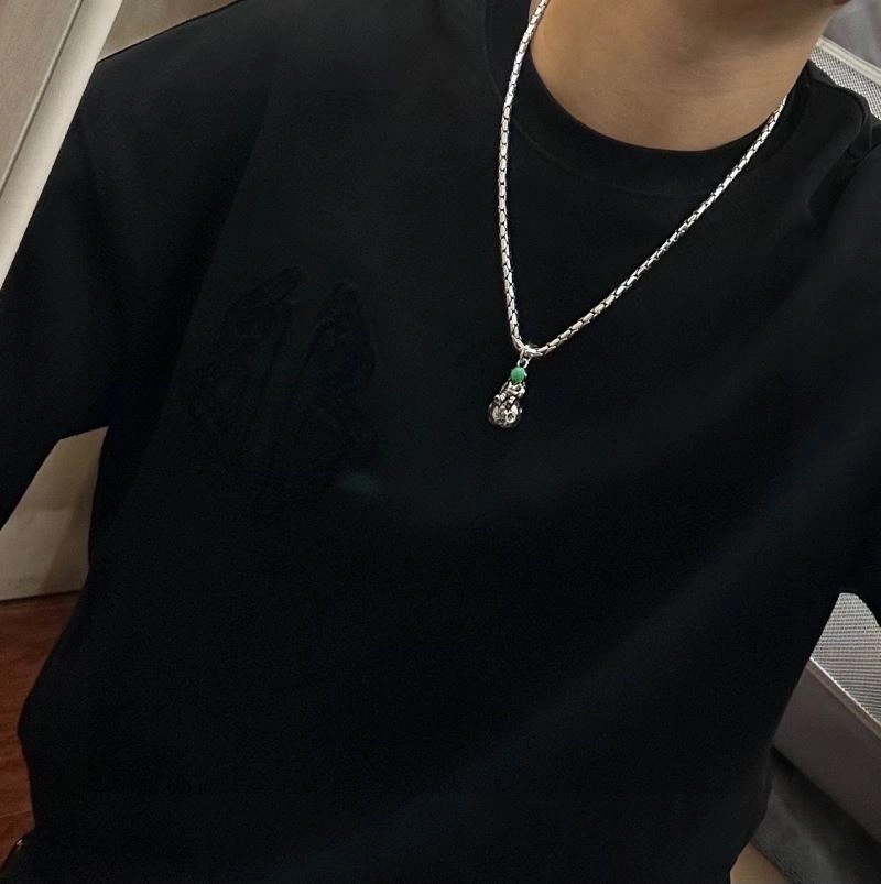 Factory-made Louis Vuitton Necklaces