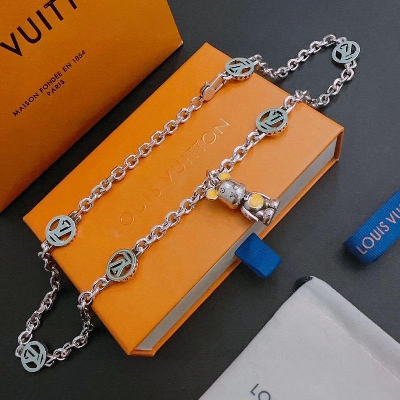 Exact replica Louis Vuitton Necklaces