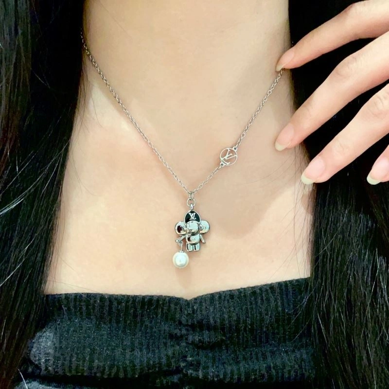 Louis Vuitton Necklaces