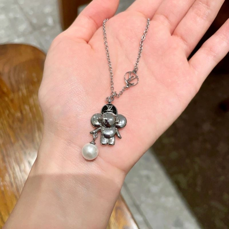 High accuracy Louis Vuitton Necklaces