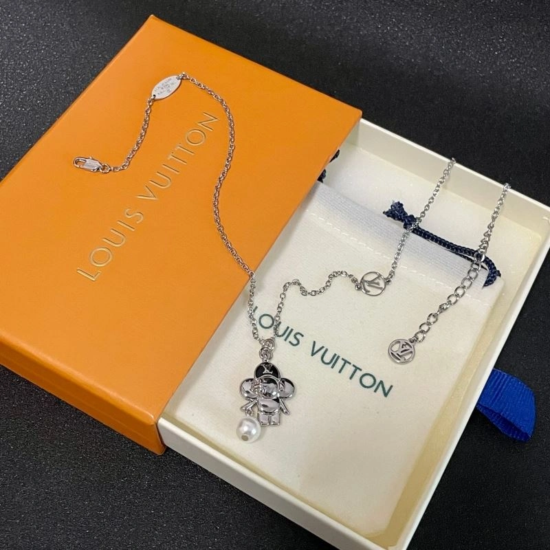 High accuracy Louis Vuitton Necklaces