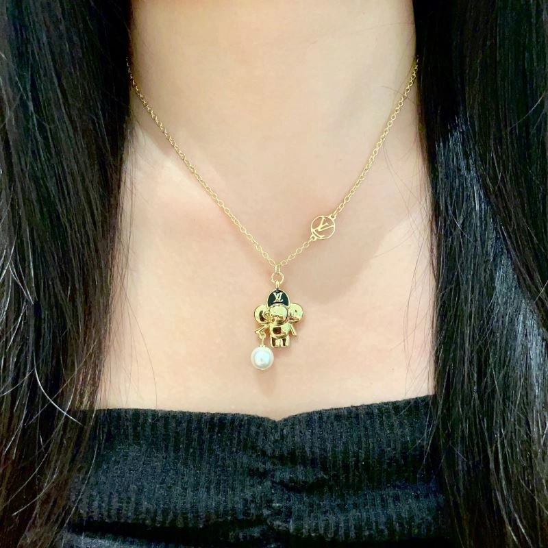 Legit Louis Vuitton Necklaces