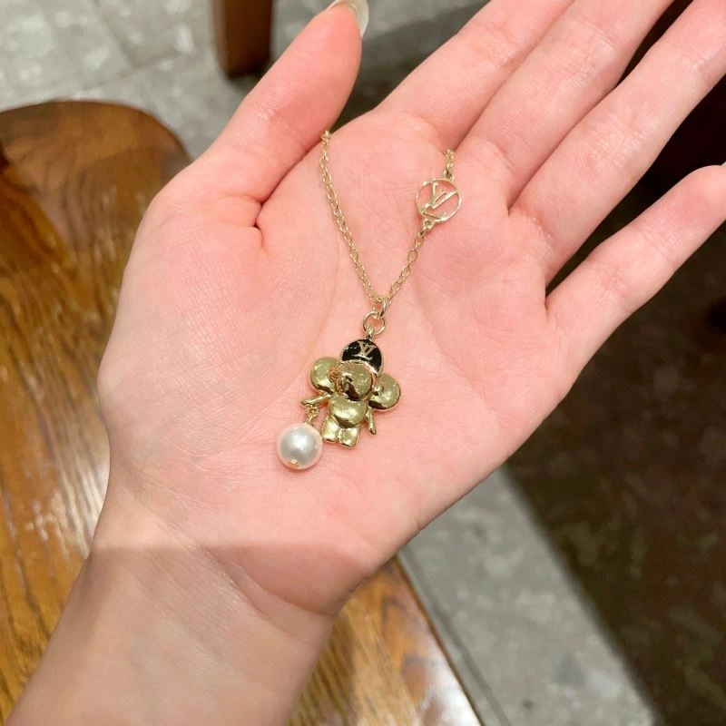 Legit Louis Vuitton Necklaces