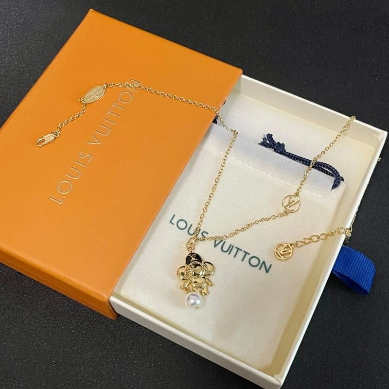 Legit Louis Vuitton Necklaces