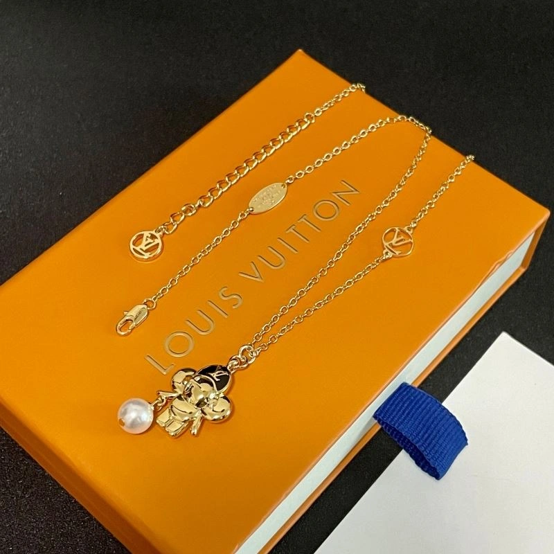 Legit Louis Vuitton Necklaces