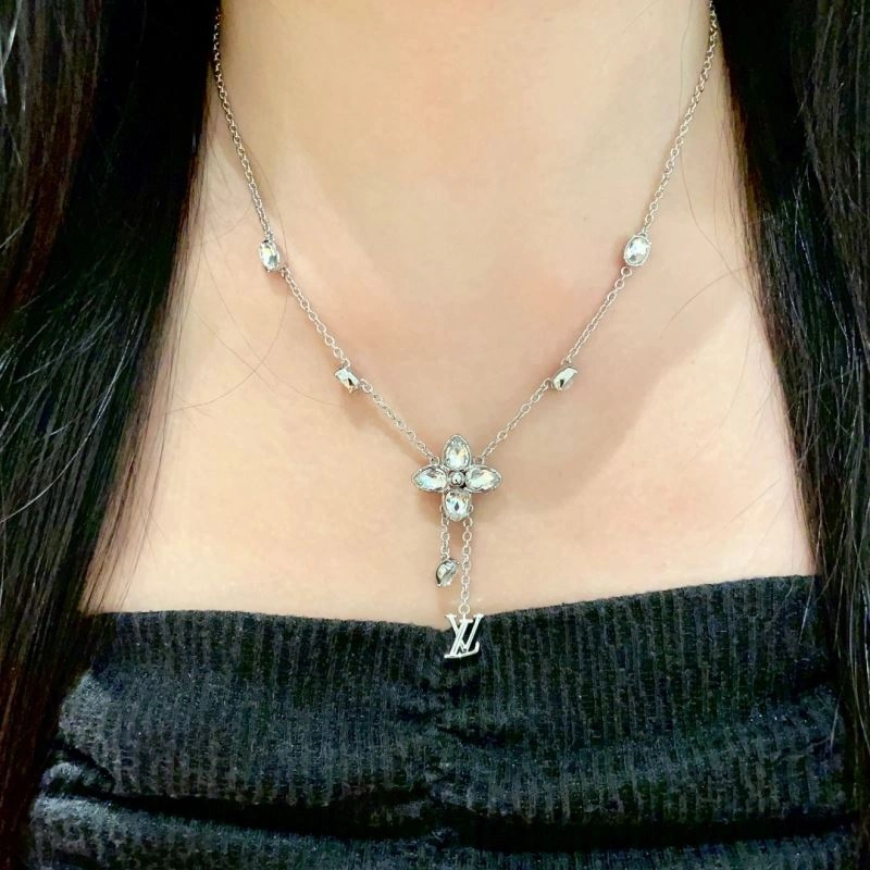 High accuracy Louis Vuitton Necklaces
