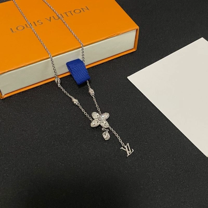 High accuracy Louis Vuitton Necklaces