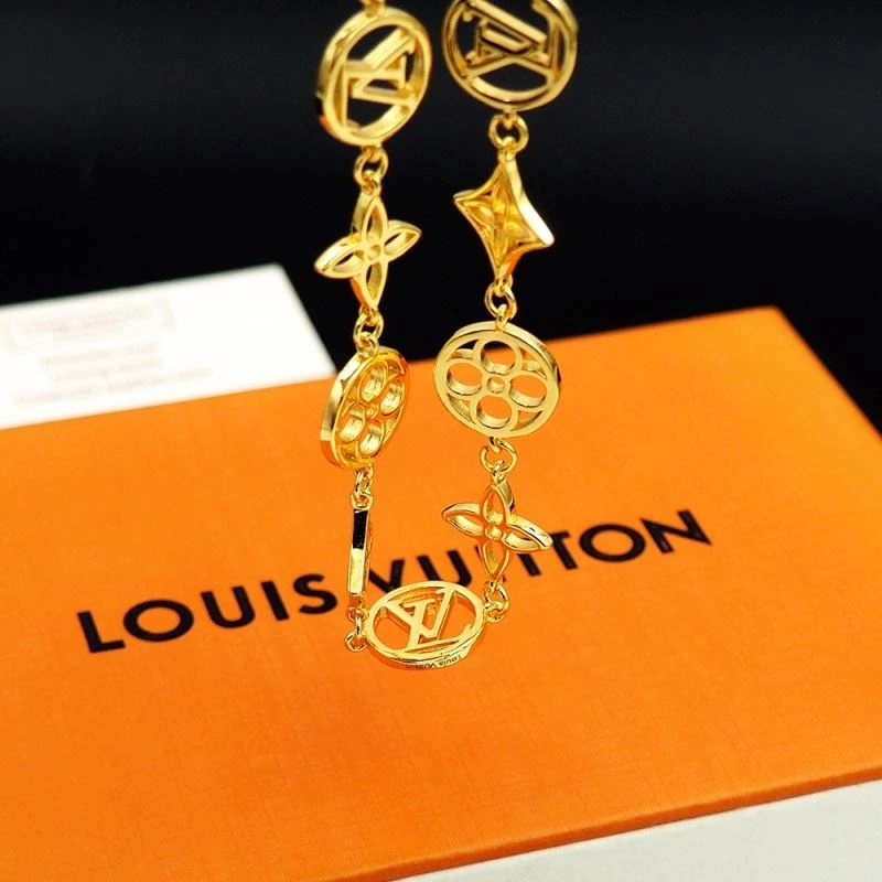 Inexpensive Louis Vuitton Necklaces