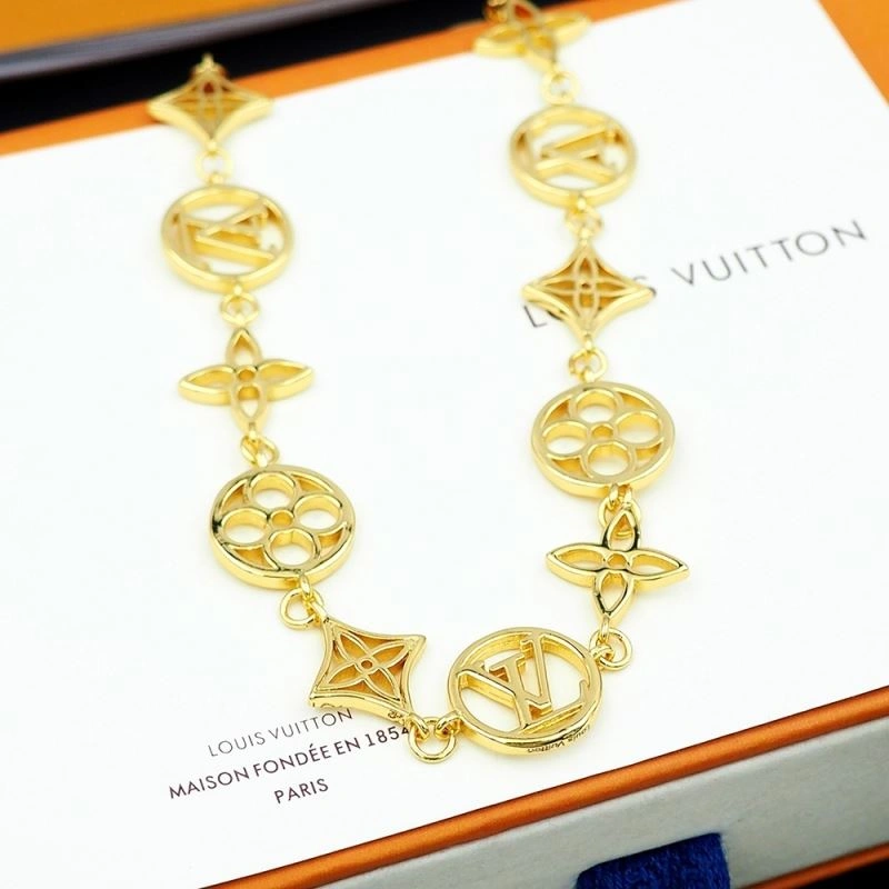 Inexpensive Louis Vuitton Necklaces
