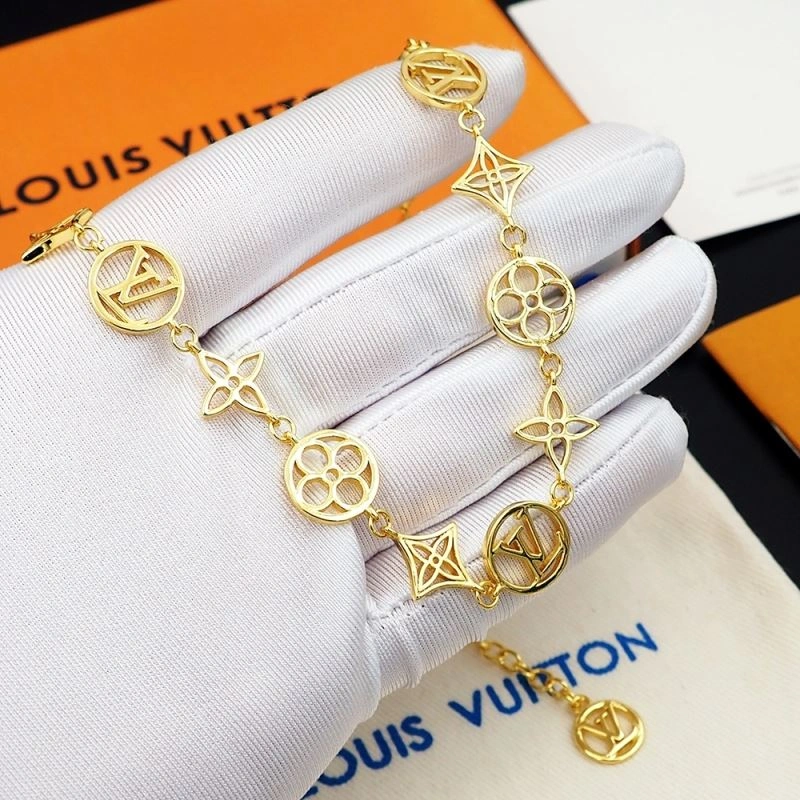 Inexpensive Louis Vuitton Necklaces
