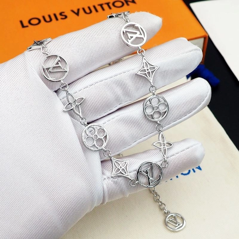 Brand-original Louis Vuitton Necklaces