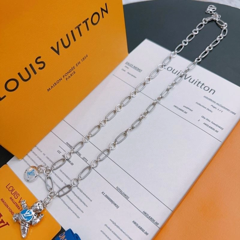 Brand-authenticated Louis Vuitton Necklaces