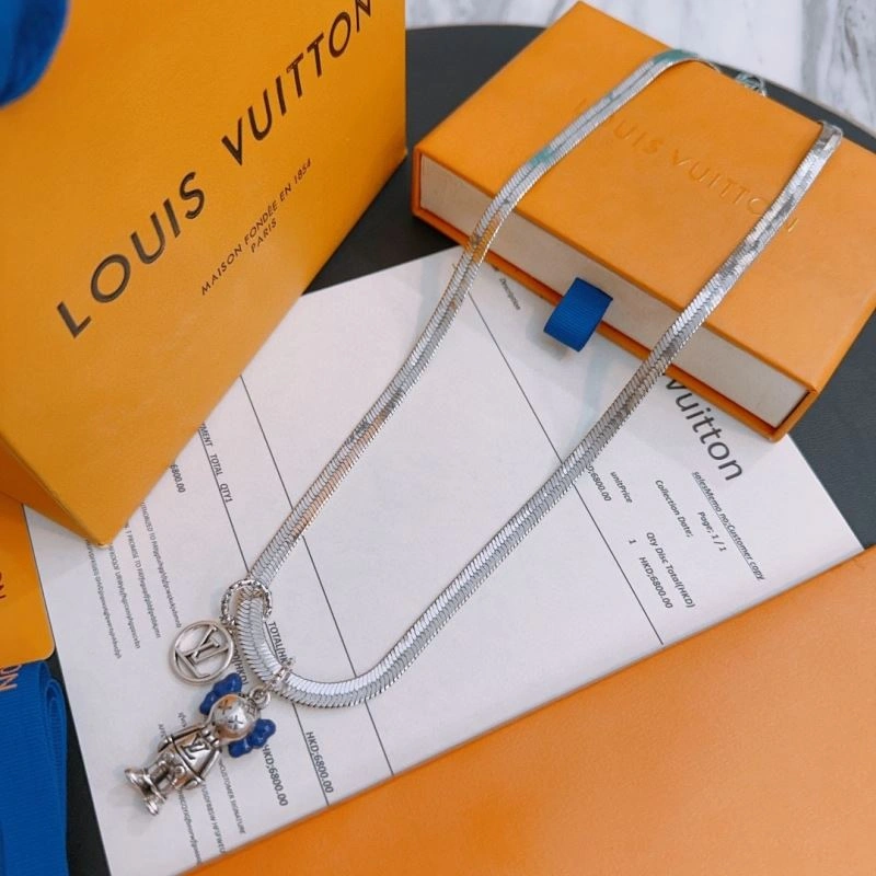 Reasonably priced Louis Vuitton Necklaces