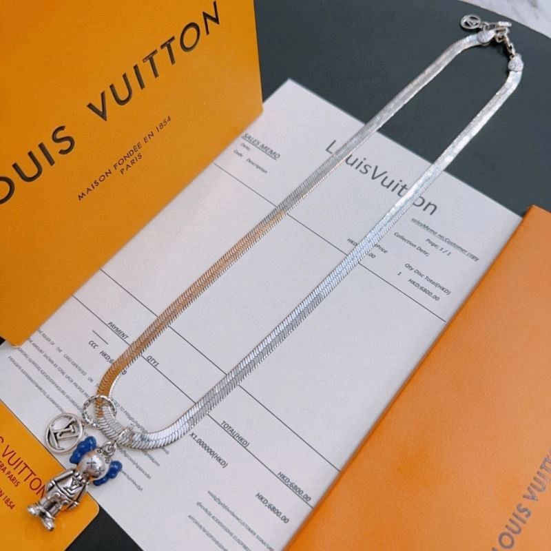 Reasonably priced Louis Vuitton Necklaces