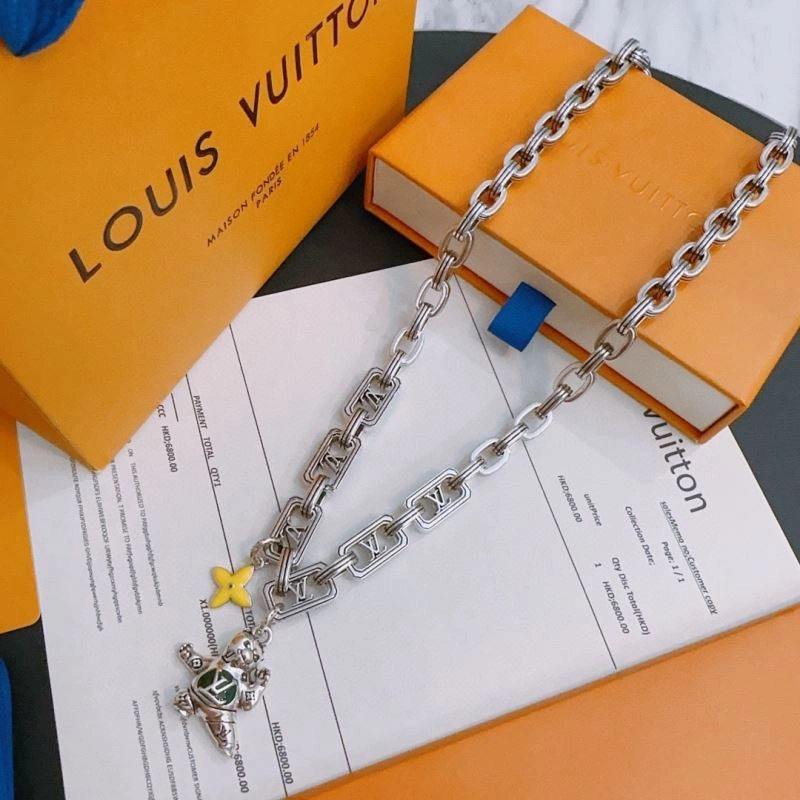 Low-cost Louis Vuitton Necklaces