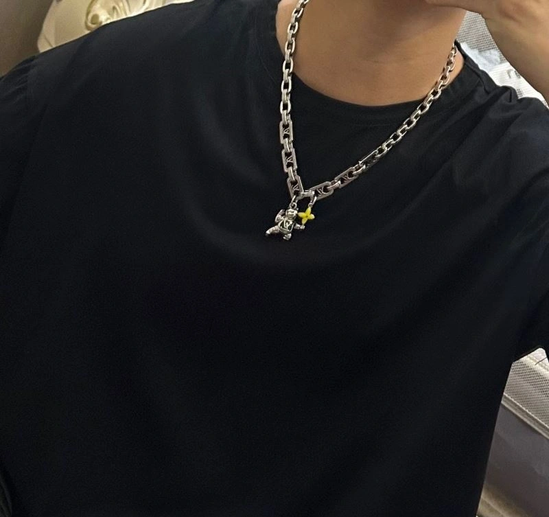 Low-cost Louis Vuitton Necklaces