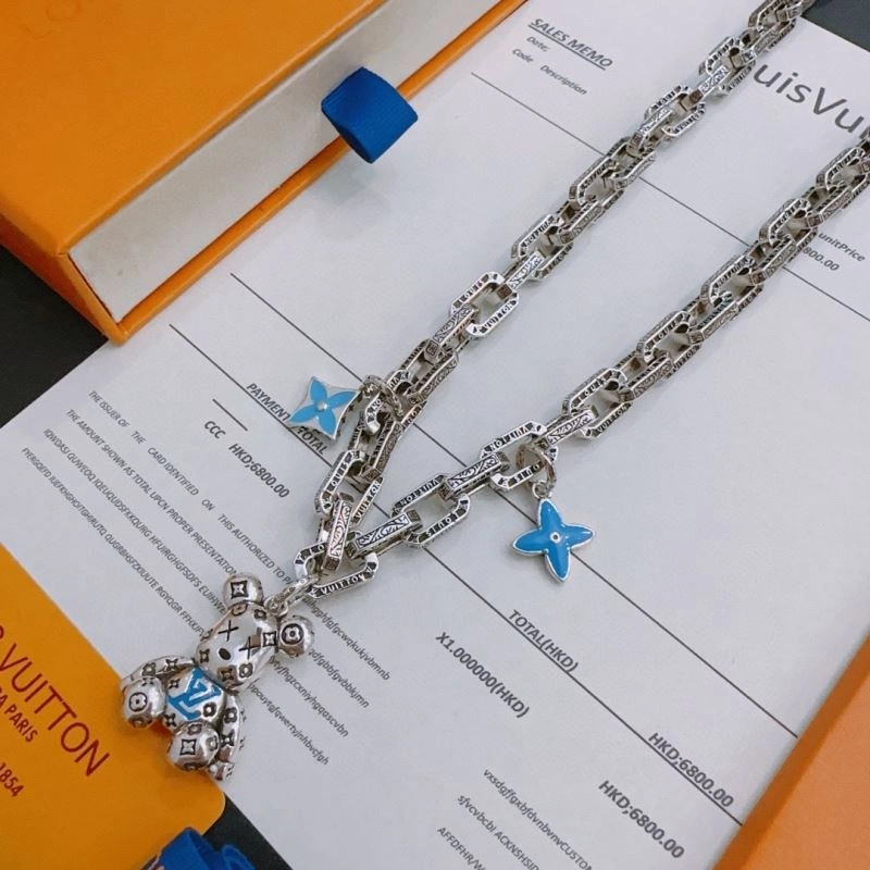 Inexpensive Louis Vuitton Necklaces