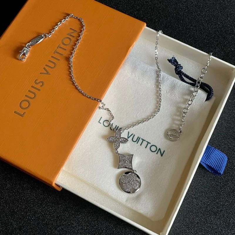 Real Louis Vuitton Necklaces