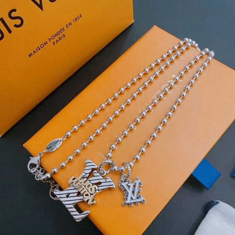 Value-priced Louis Vuitton Necklaces