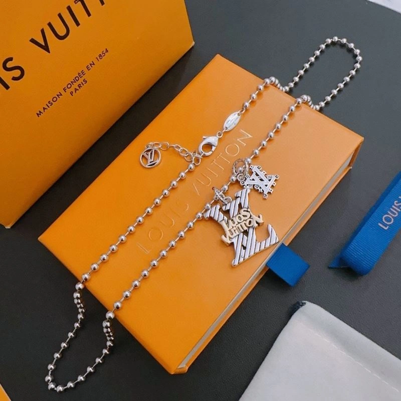 Value-priced Louis Vuitton Necklaces