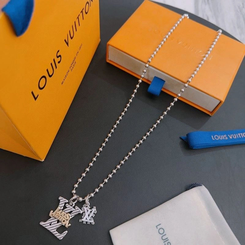 Value-priced Louis Vuitton Necklaces