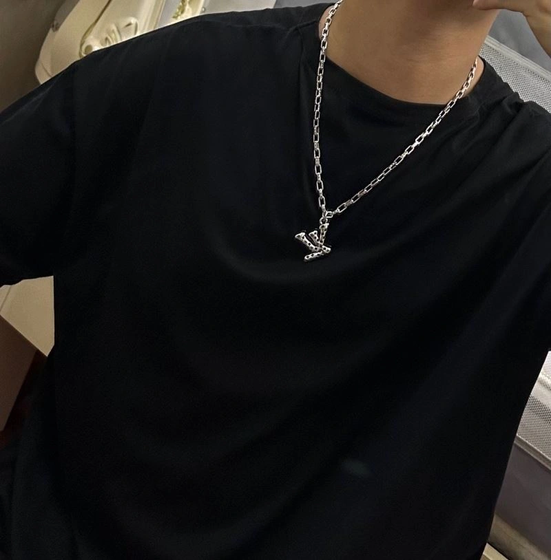 Mirror quality Louis Vuitton Necklaces