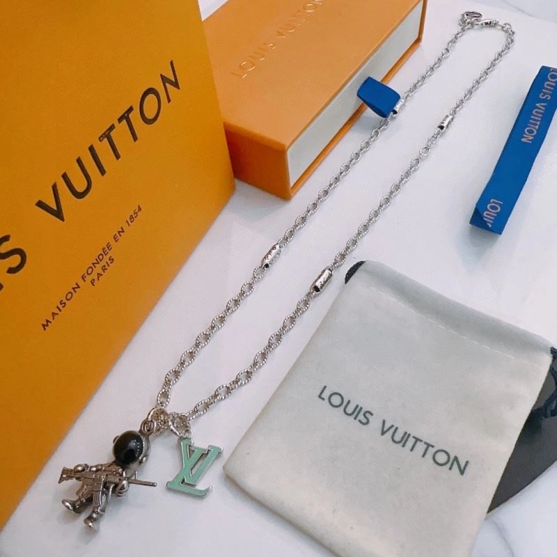 Legit Louis Vuitton Necklaces