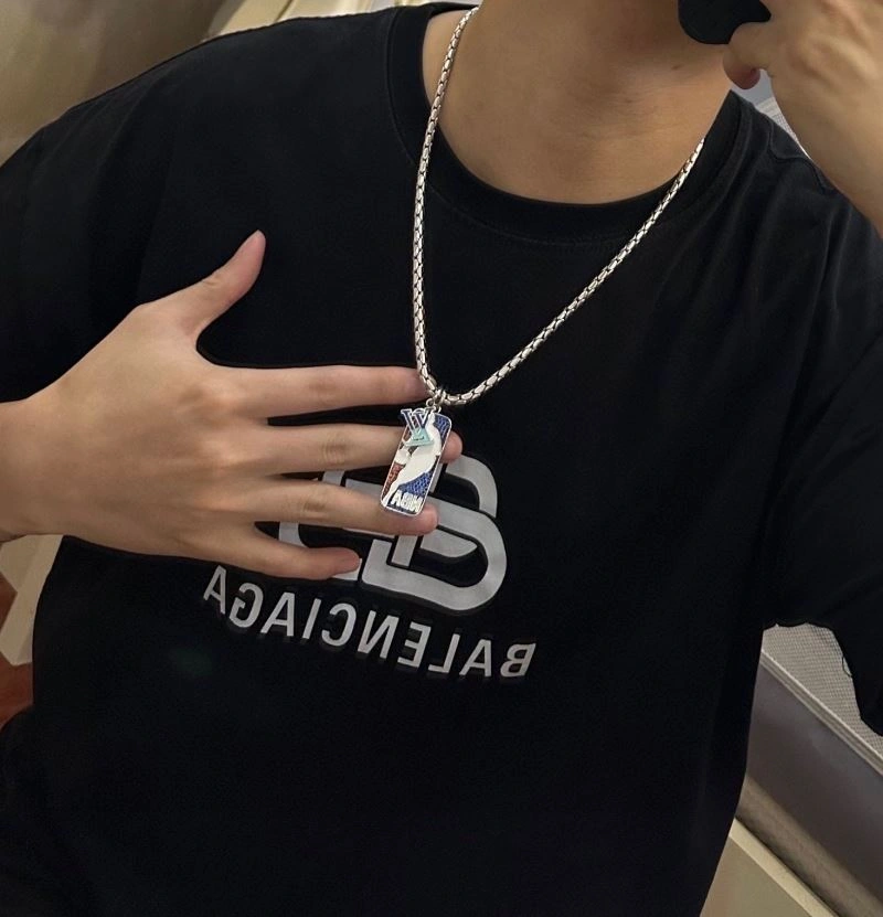 Real Louis Vuitton Necklaces