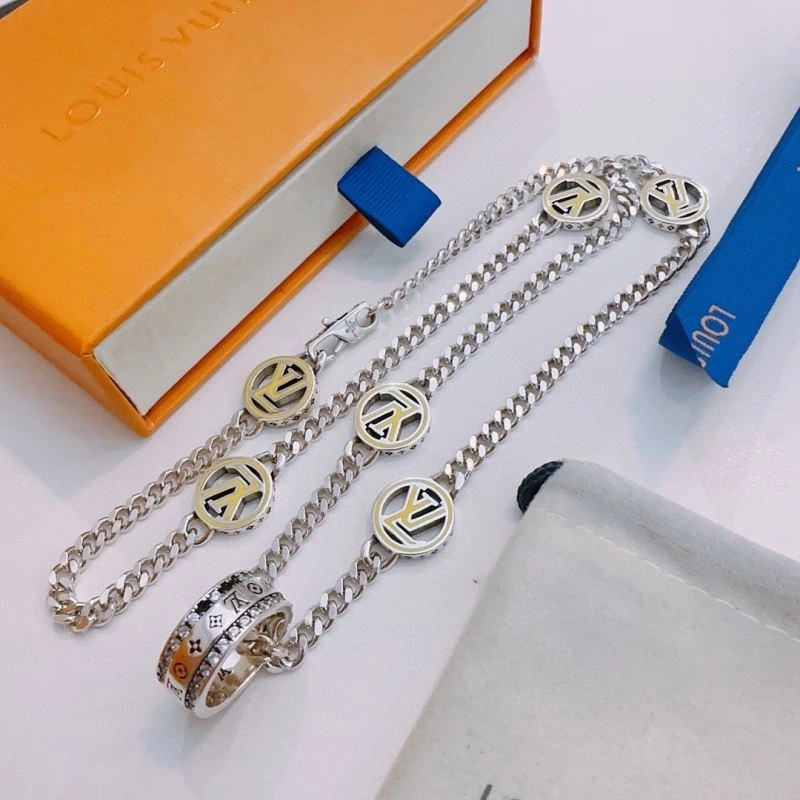 Louis Vuitton Necklaces