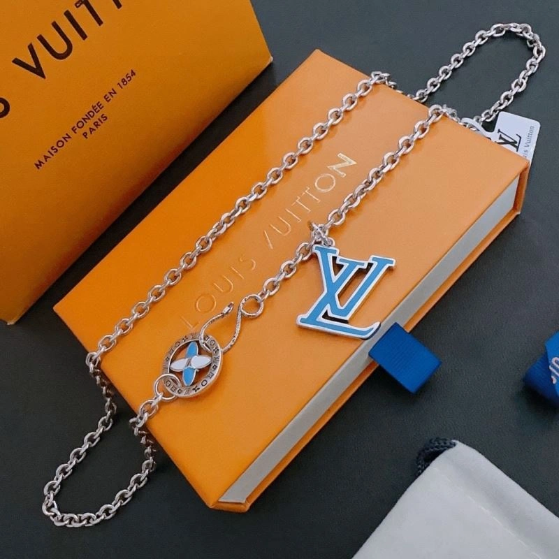 Indistinguishable Louis Vuitton Necklaces