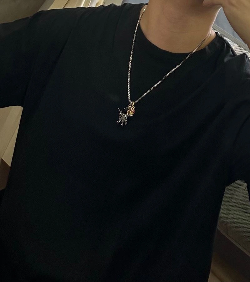 Economical Louis Vuitton Necklaces
