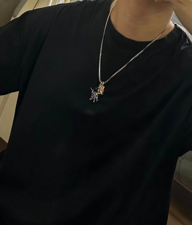 Economical Louis Vuitton Necklaces