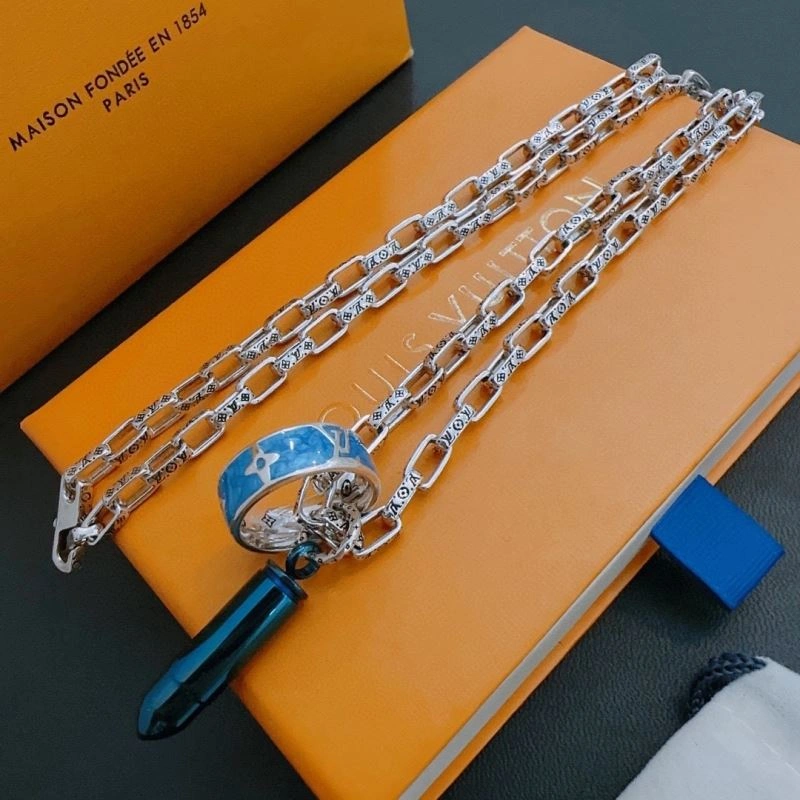Reasonably priced Louis Vuitton Necklaces